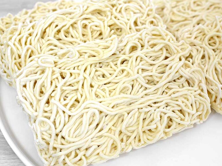 業務スーパーの『冷凍ラーメン』は買ってOK？ 5食パックの風味・コスパ・油そばスタイルもチェックしてみた | mitok[ミトク]