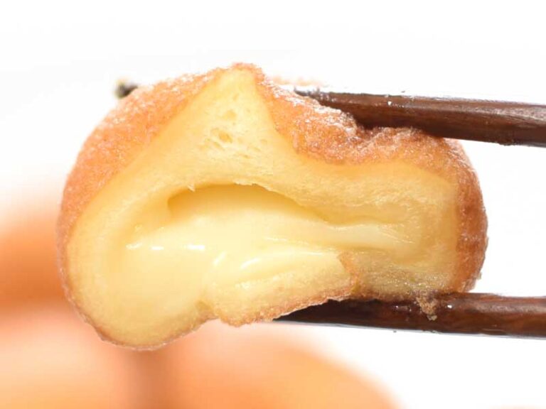 セブンの『2種のチーズボール』はおかずか？ おやつか？ しょっぱ甘〜くてモチモチの不思議フード | mitok[ミトク]